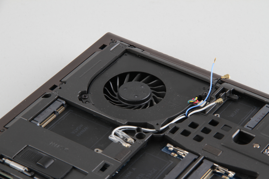 Dell Precision M4800 Disassembly and RAM, HDD Upgrade Options - MyFixGuide